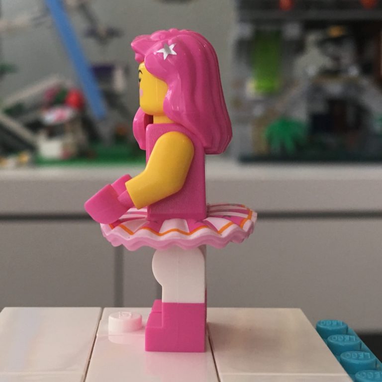 The LEGO Movie 2 Minifigure Candy Rapper - Brick Land