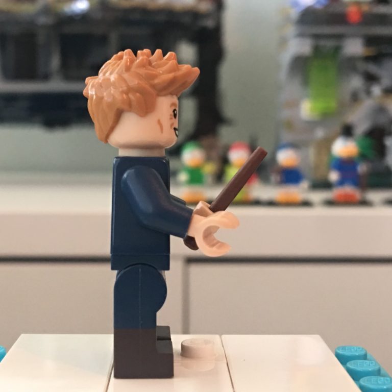 LEGO Newt Scamander Minifigure - Brick Land