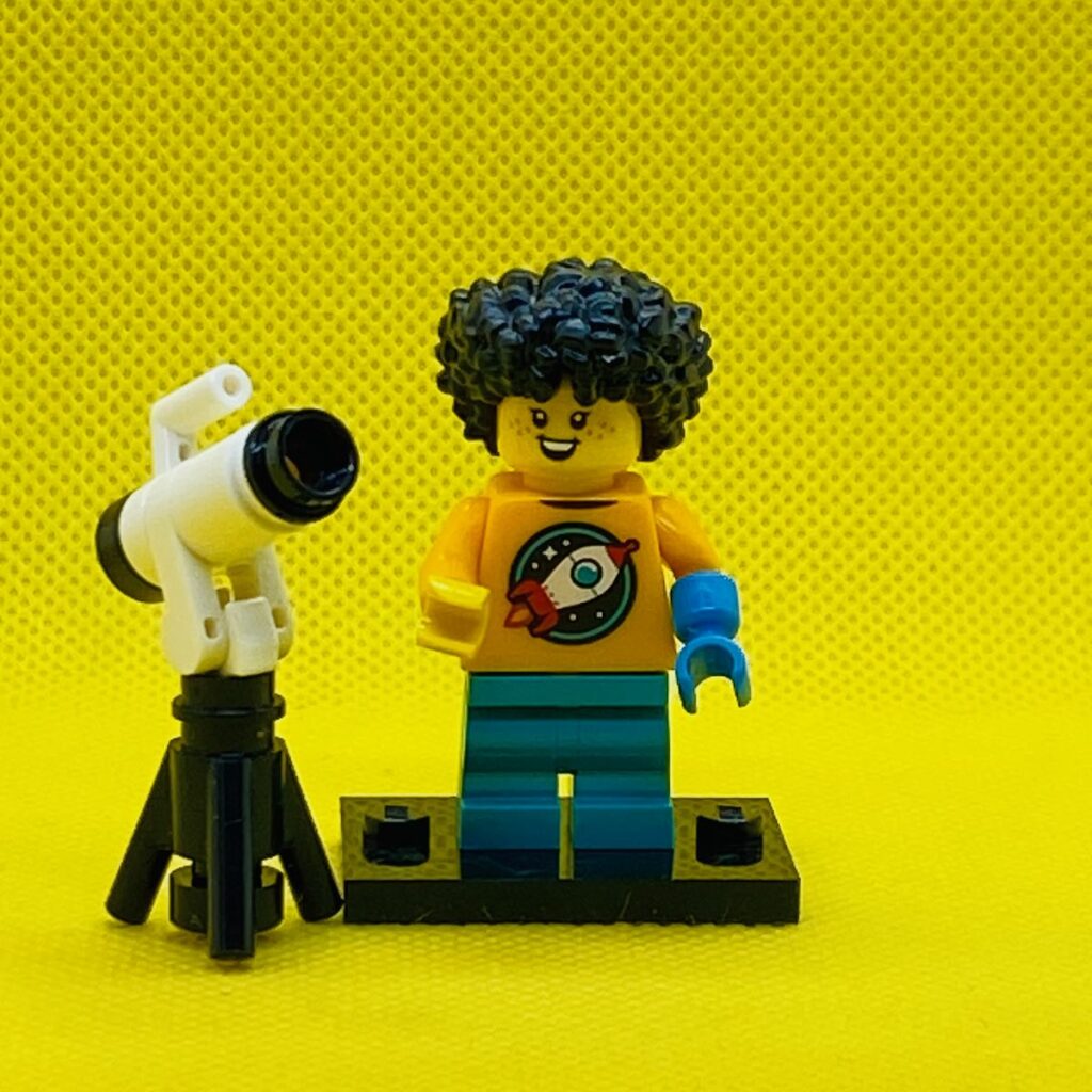 How to Build your Own LEGO Minifigures - Brick Land