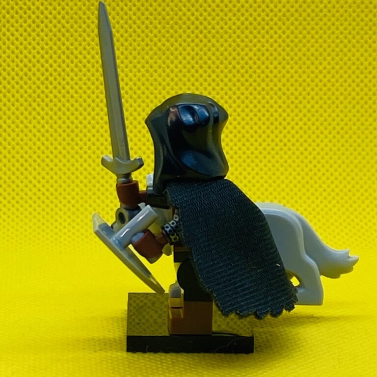 Wolfpack Beastmaster LEGO Minifigure CMF 27 - Brick Land